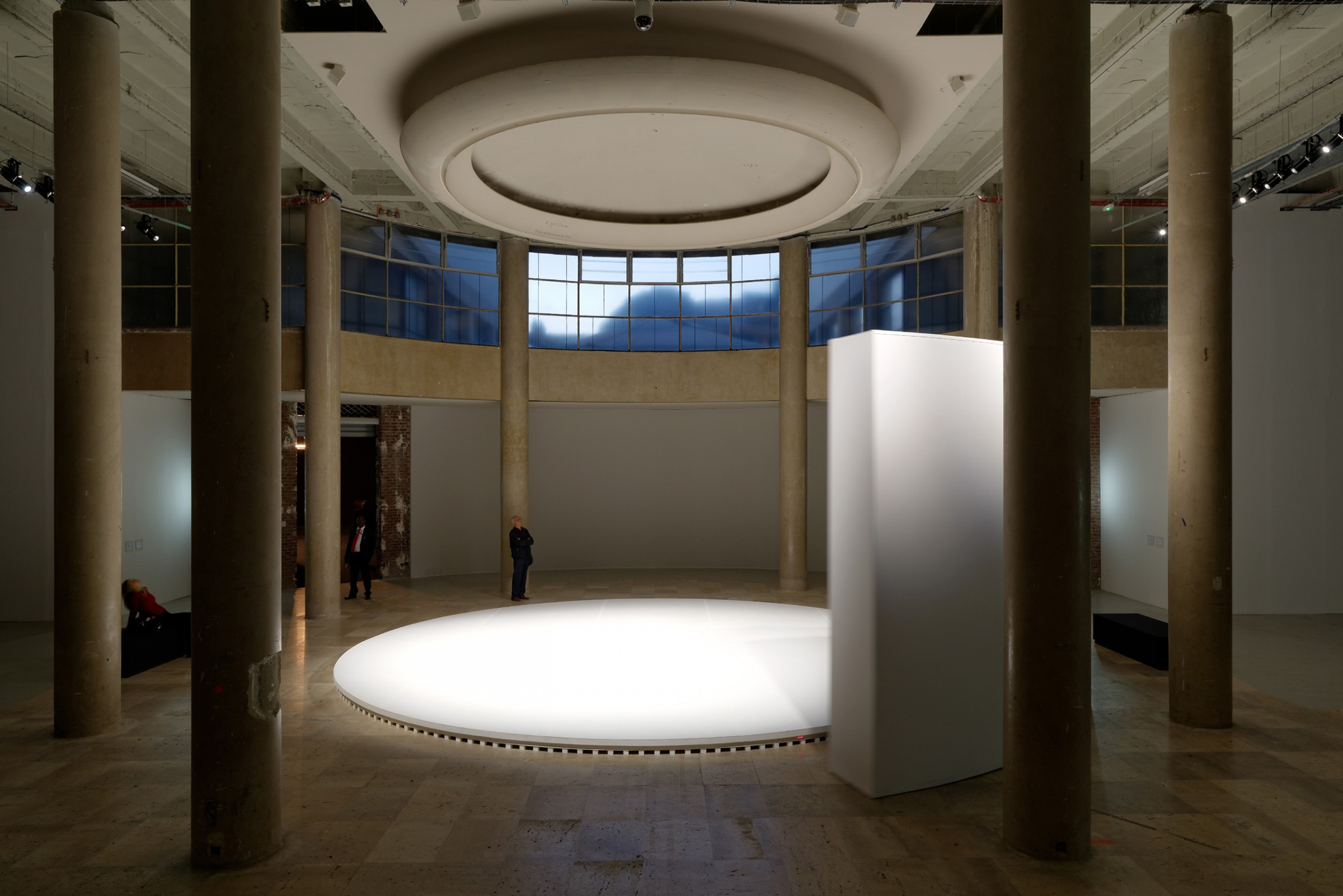 Philippe Parreno: Anywhere, Anywhere Out of the World - Fluoro