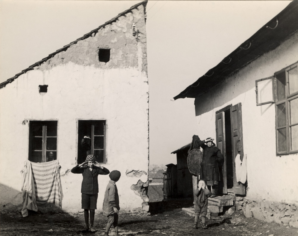 Photographer Roman Vishniac ‘Rediscovered’ in Exhibition